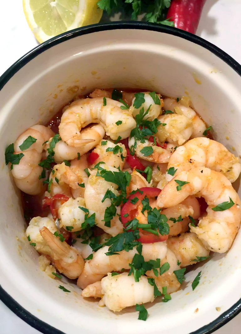 Gambas Al Ajillo (à la Dan) - Garlic & Chilli Prawns/Shrimp) - Emma ...