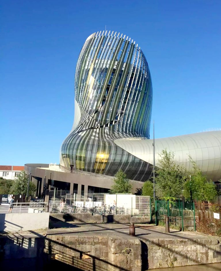 24 hours in Bordeaux, France - A City Dedicated to Wine! - Emma Eats ...